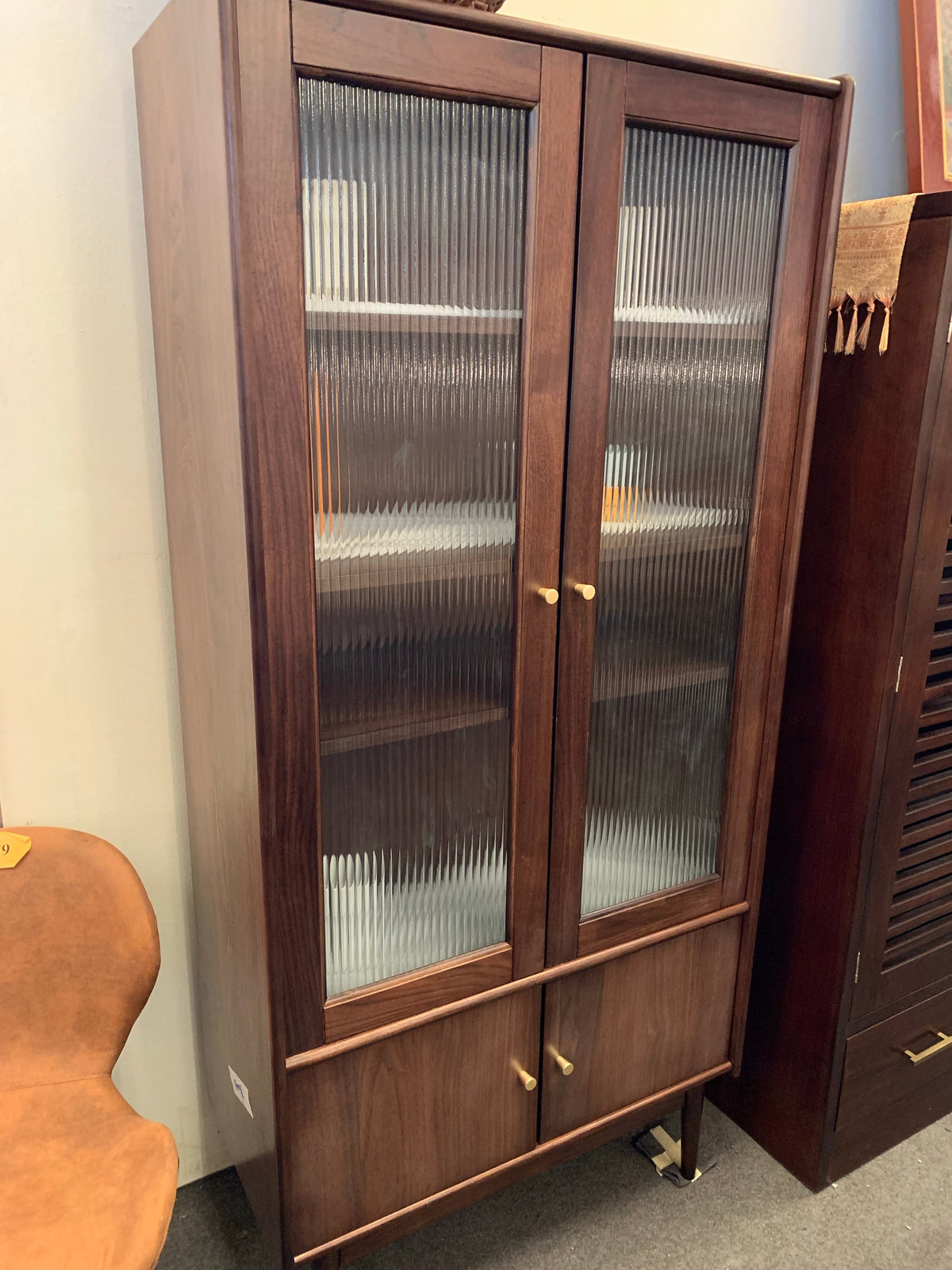 EDWARD Glass Display Hutch Cabinet American Hardwood — Teak-Furniture ...